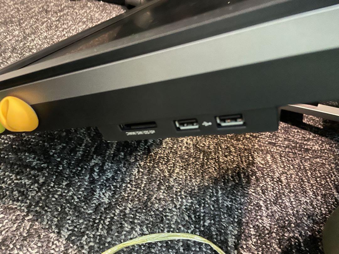 Free! Old 27 inch dell monitor, Computers & Tech, Parts & Accessories ...