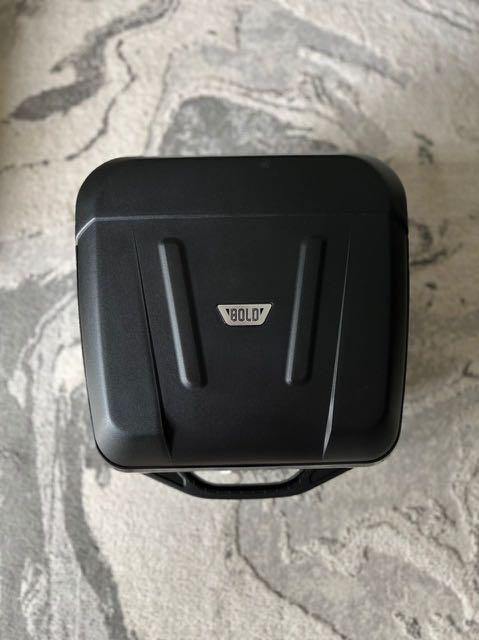 Givi Bold Black 32l Monorack box complete set nvx, Auto Accessories on ...