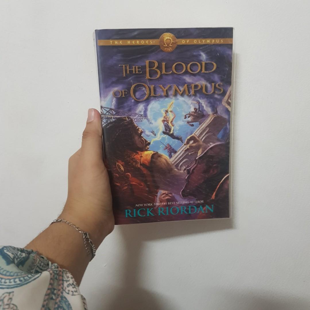HEROES OF OLYMPUS: THE BLOOD OF OLYMPUS by Rick Riordan, Hobbies & Toys ...