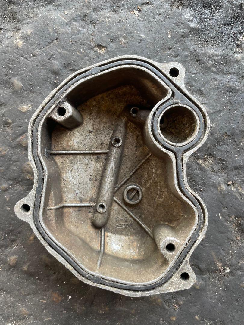 Honda cg125 engine head cover, Motorbikes on Carousell