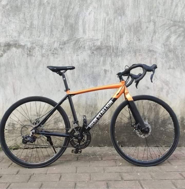 IRON STALLION IGNITE GRAVEL BIKE, Sports Equipment, Bicycles & Parts ...