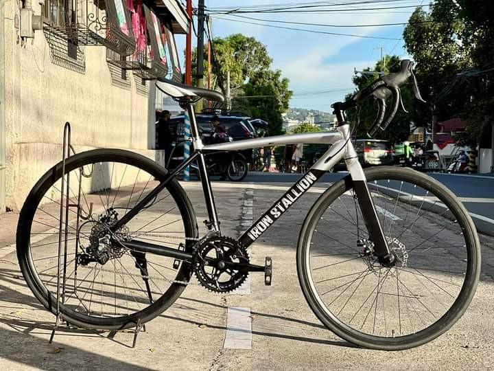 IRON STALLION IGNITE GRAVEL BIKE, Sports Equipment, Bicycles & Parts ...