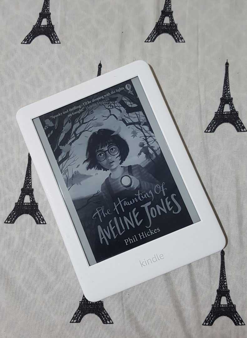 Kindle Basic White (2019) 10th gen on Carousell