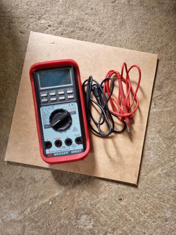 Megger M8037 Dual Display Digital Multimeter, TV & Home Appliances ...