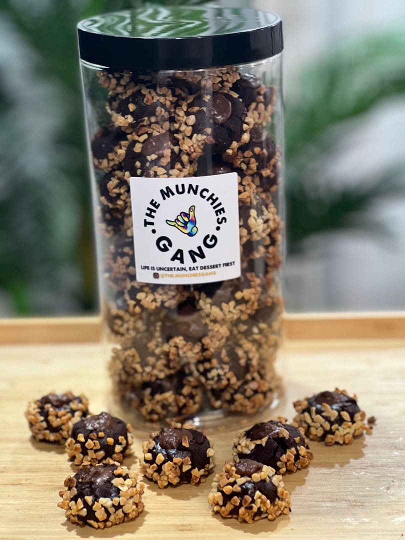 Nutella Nut Ball Cookies / Nutella Button Cookies, Food & Drinks ...