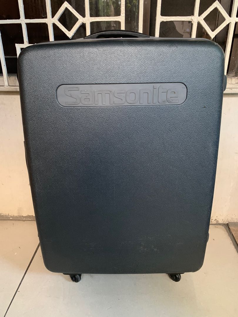 Samsonite XL Luggage, Hobbies & Toys, Travel, Luggage on Carousell