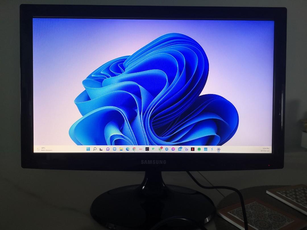 Samsung 20 inch LED monitor, Computers & Tech, Desktops on Carousell