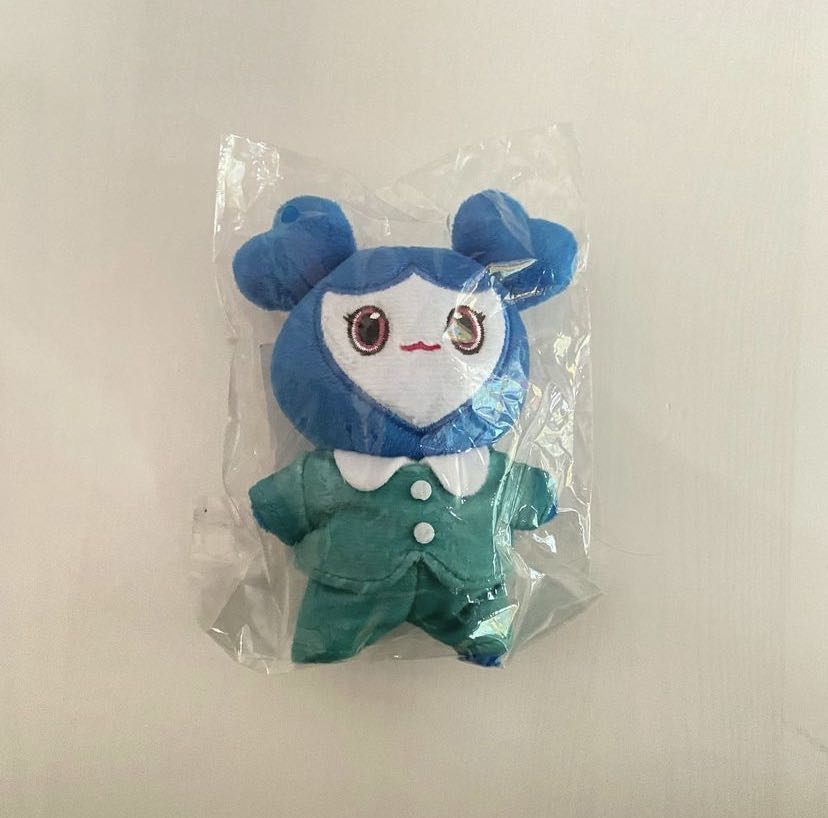 TWICE Tzuyu Lovely ( Tzuvely, 興趣及遊戲, 收藏品及紀念品, 韓流 - Carousell