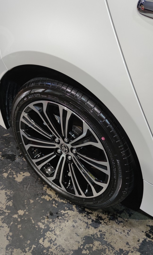 17" original toyota altis (almost new), Car Accessories, Tyres & Rims ...