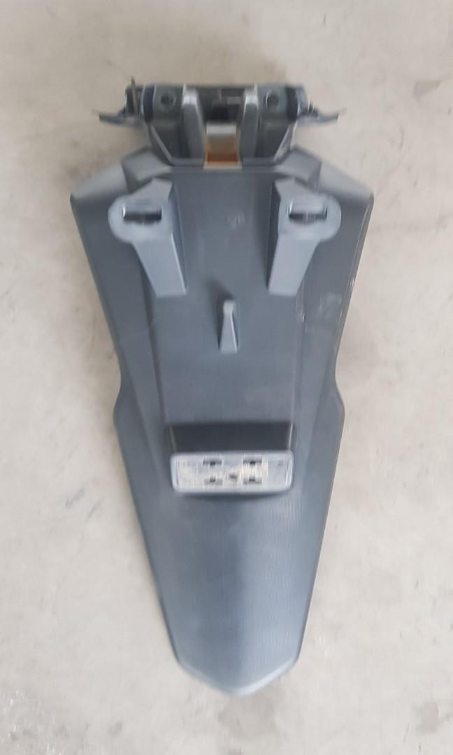 Aerox rear stock fender, Motorcycles, Motorcycle Accessories on Carousell