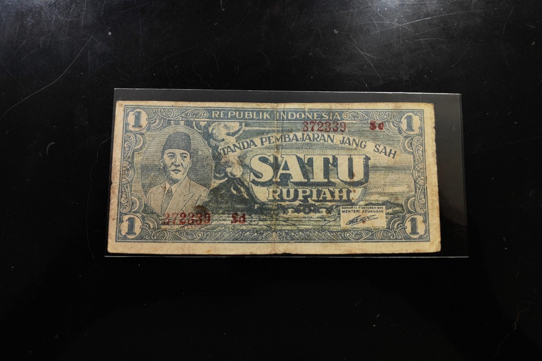 Indonesia 1945 Satu Rupiah Banknote Currency VG, Hobbies & Toys ...