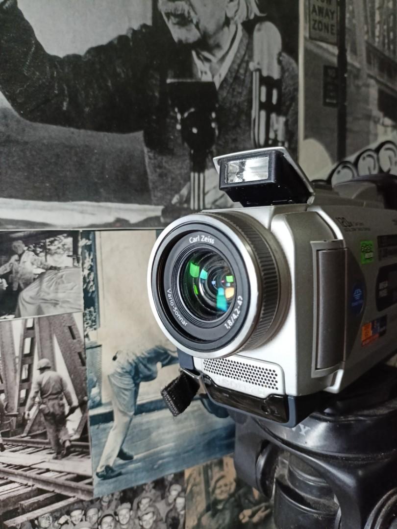 SONY DCR-TRV50 Mini DV Handycam, Photography, Video Cameras on Carousell