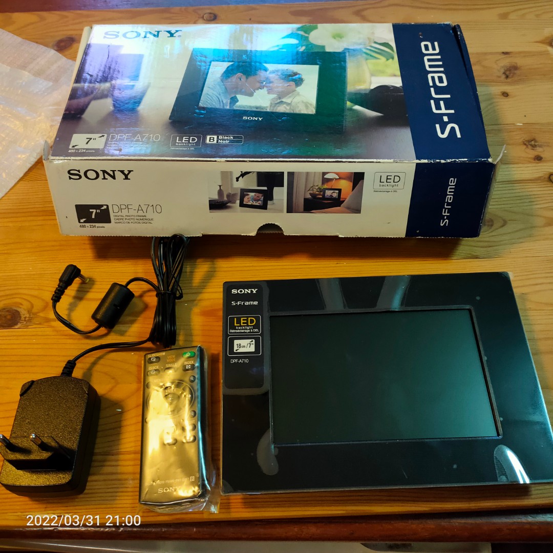Sony S Frame 7inch, Everything Else on Carousell