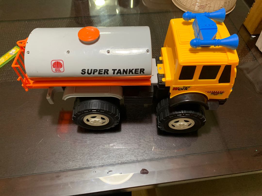 Tanker and train , Hobbies & Toys, Toys & Games on Carousell