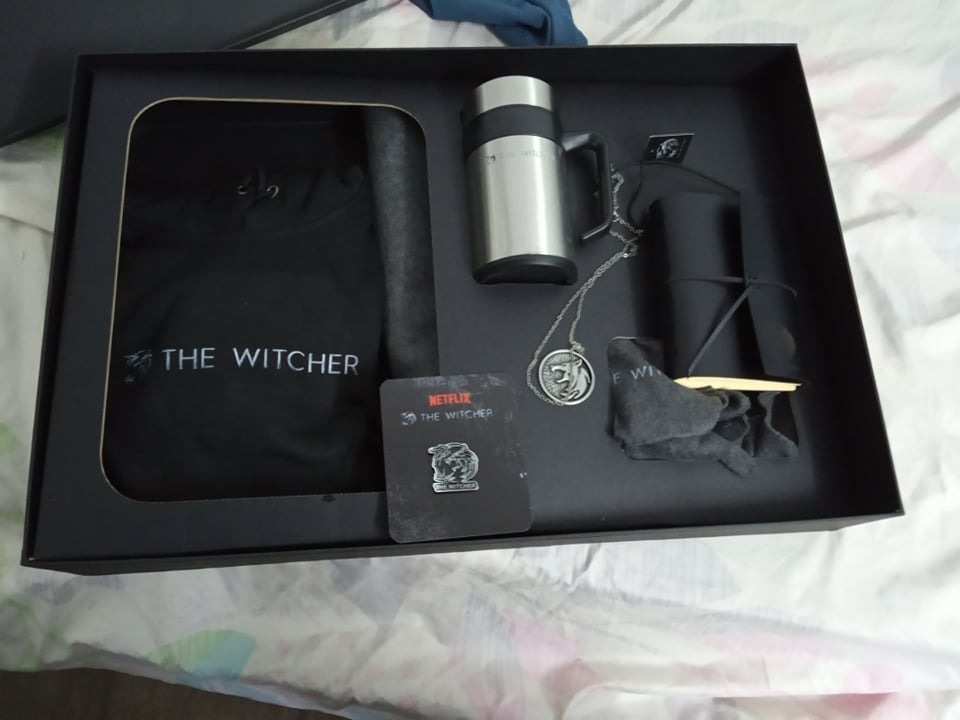 Witcher gift set, Hobbies & Toys, Collectibles & Memorabilia, Fan ...