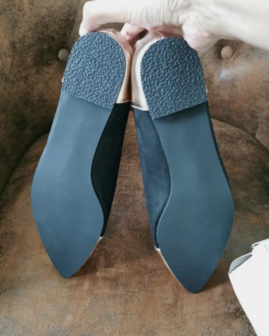 2morrow shoes, Women's Fashion, Footwear, Sneakers on Carousell