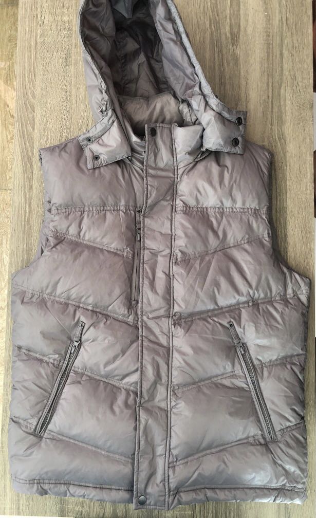 Bossini Puffer Hooded Vest , Men's Fashion, Coats, Jackets and ...