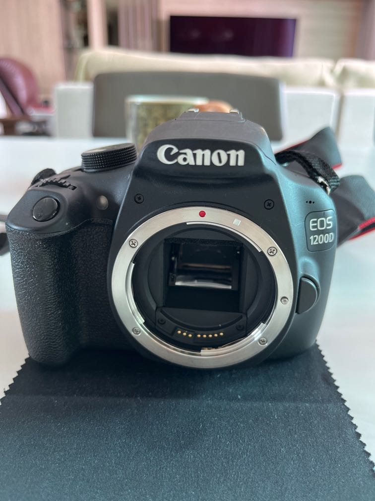 Canon EOS 1200D BODY, Photography, Cameras on Carousell