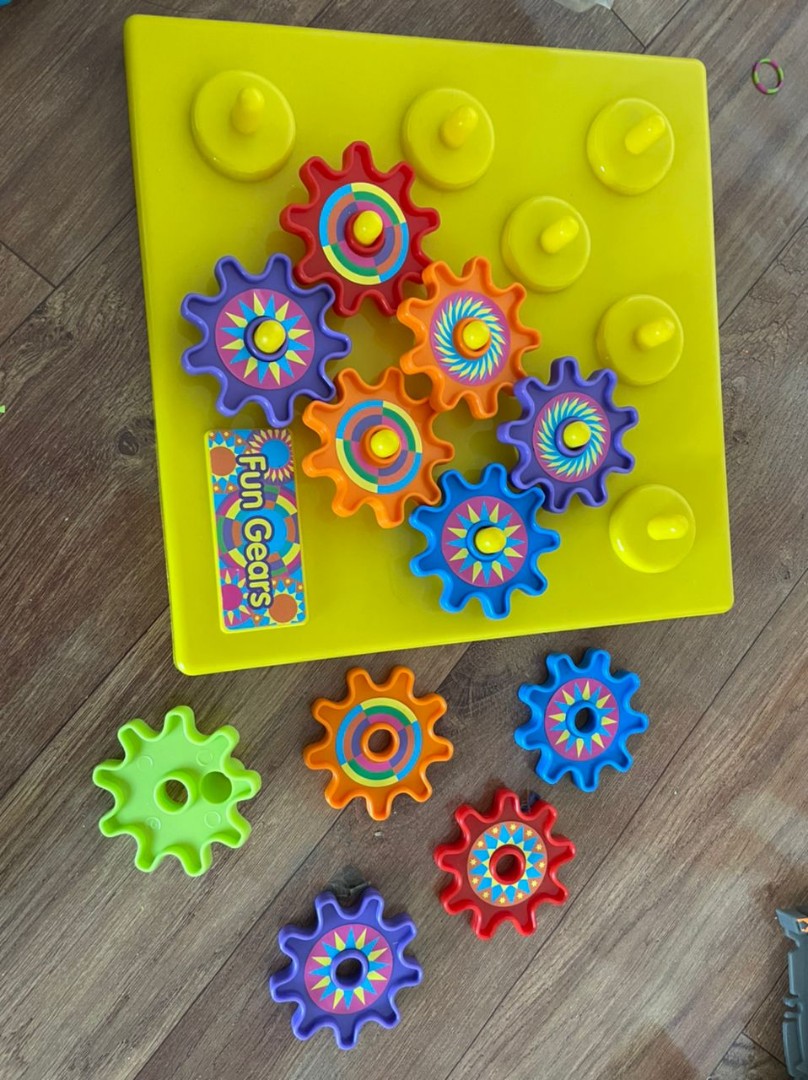 Fun Time with Gears Toy, Hobbies & Toys, Toys & Games on Carousell