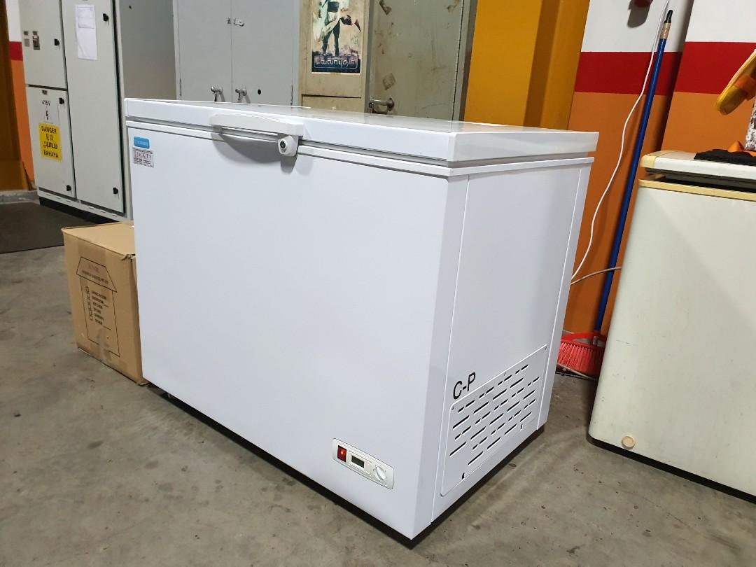 Iceberg- Chest freezer, 272L, Used., TV & Home Appliances, Kitchen ...