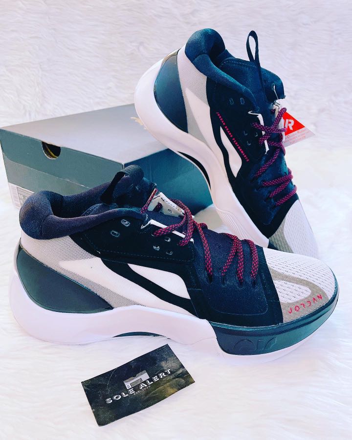 Jordan Zoom Seperate, Men's Fashion, Footwear, Sneakers on Carousell