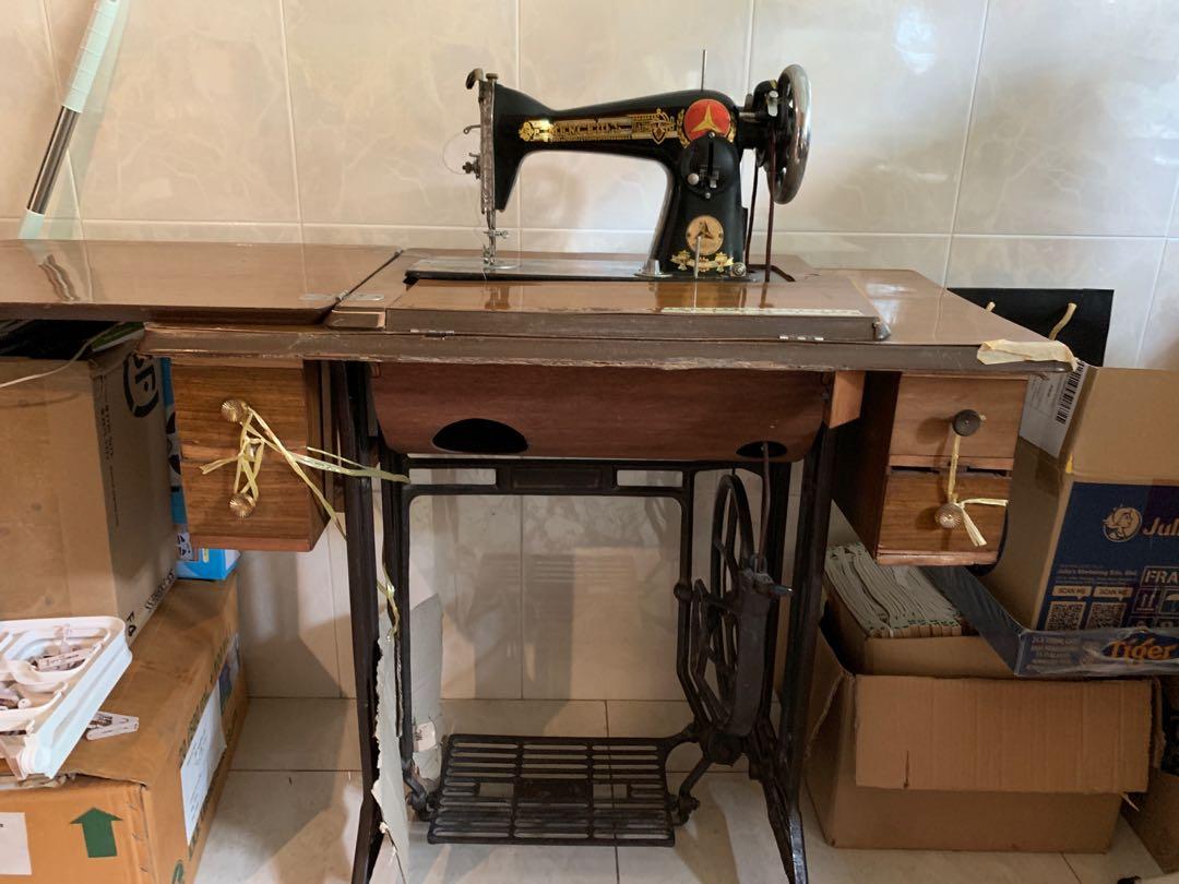 Mercedes Sewing Machine, Hobbies & Toys, Stationery & Craft, Craft ...