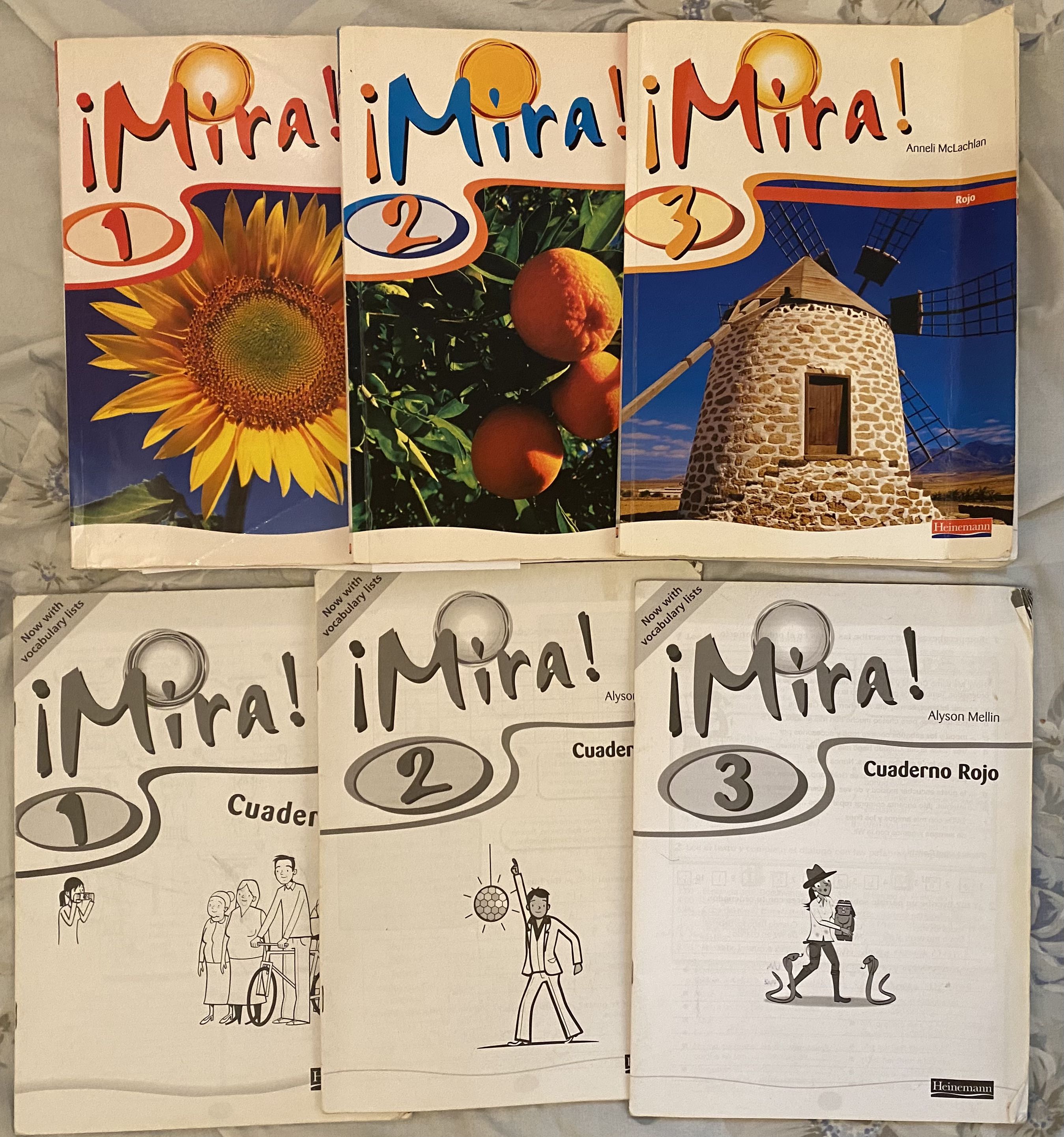 Mira Spanish 1 / 2 / 3 with workbook, 興趣及遊戲, 書本 & 文具, 教科書 - Carousell