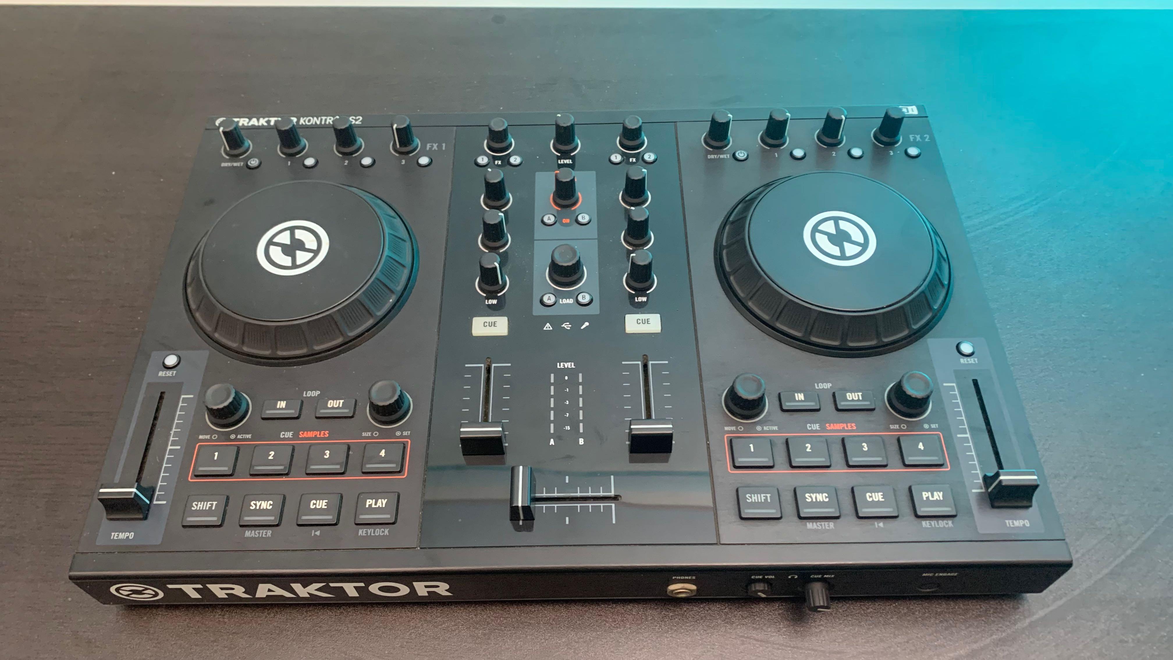 DJ Mixer - Native Instrument Traktor Kontrol S2, Hobbies & Toys, Music ...