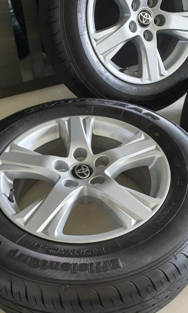 Toyota Alphard 16 inch original rim 5x114.3, Car Accessories, Tyres ...