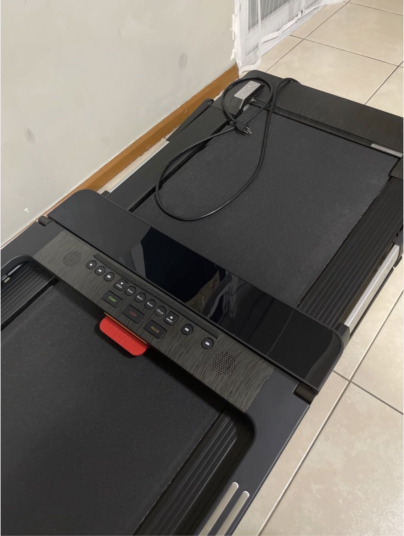 Trax Ultra Slim Runner Treadmill, Sports Equipment, Exercise & Fitness ...