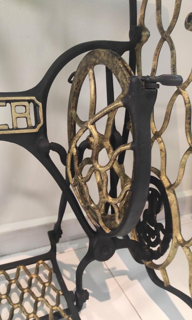 Gorgeous Vintage Singer Spider sewing machine table, Furniture & Home ...