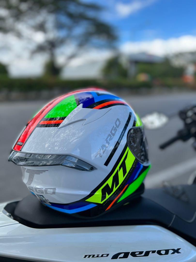 Used MT Targo Pro Helmet Large, Motorbikes, Motorbike Parts ...