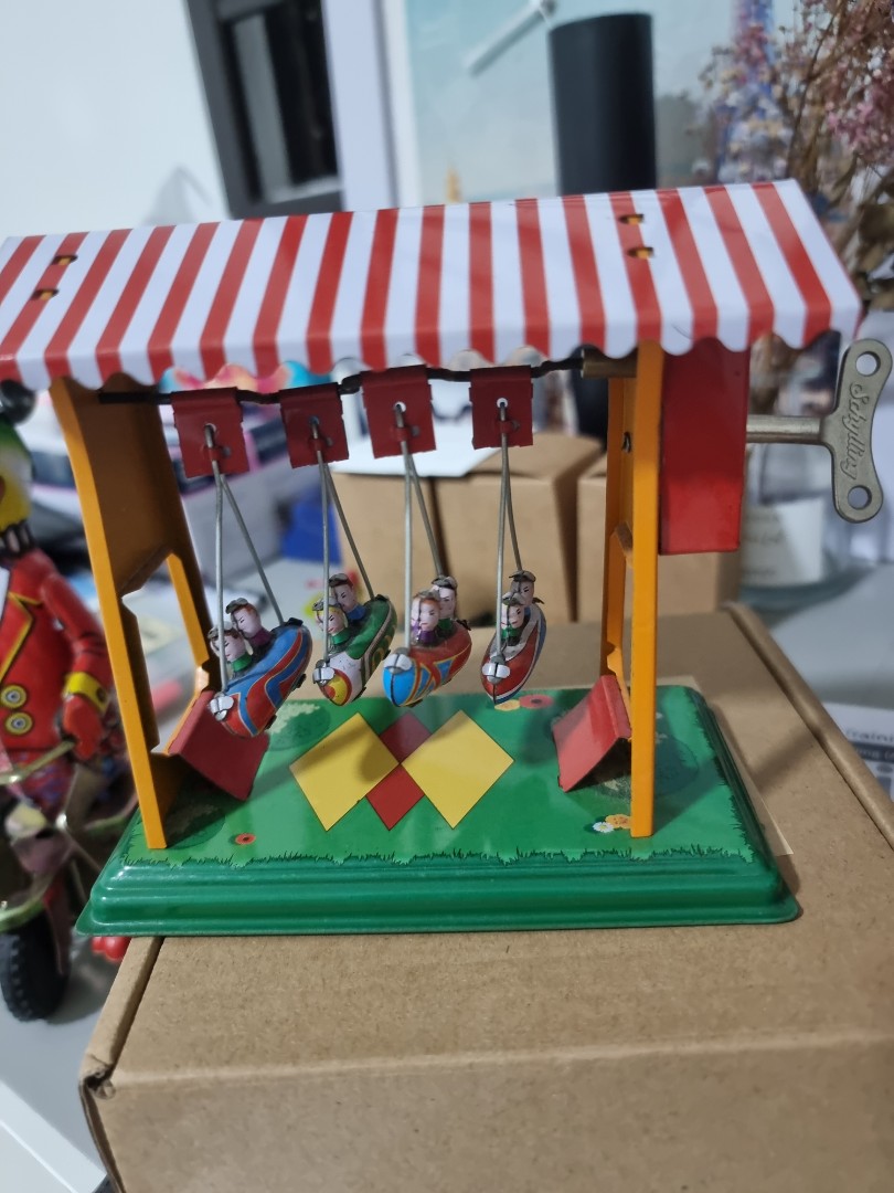 Wind-up swing, Hobbies & Toys, Memorabilia & Collectibles, Vintage ...