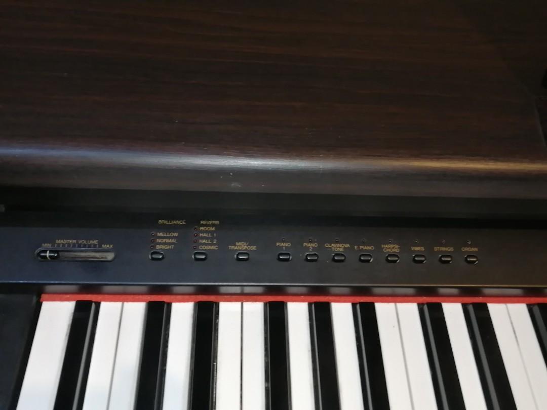Yamaha Clavinova CLP123 Digital Piano, Hobbies & Toys, Music & Media ...