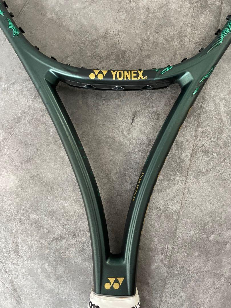 Yonex Vcore Pro 97 2020 330gm 4 1/4 condition 8/10, Sports Equipment ...