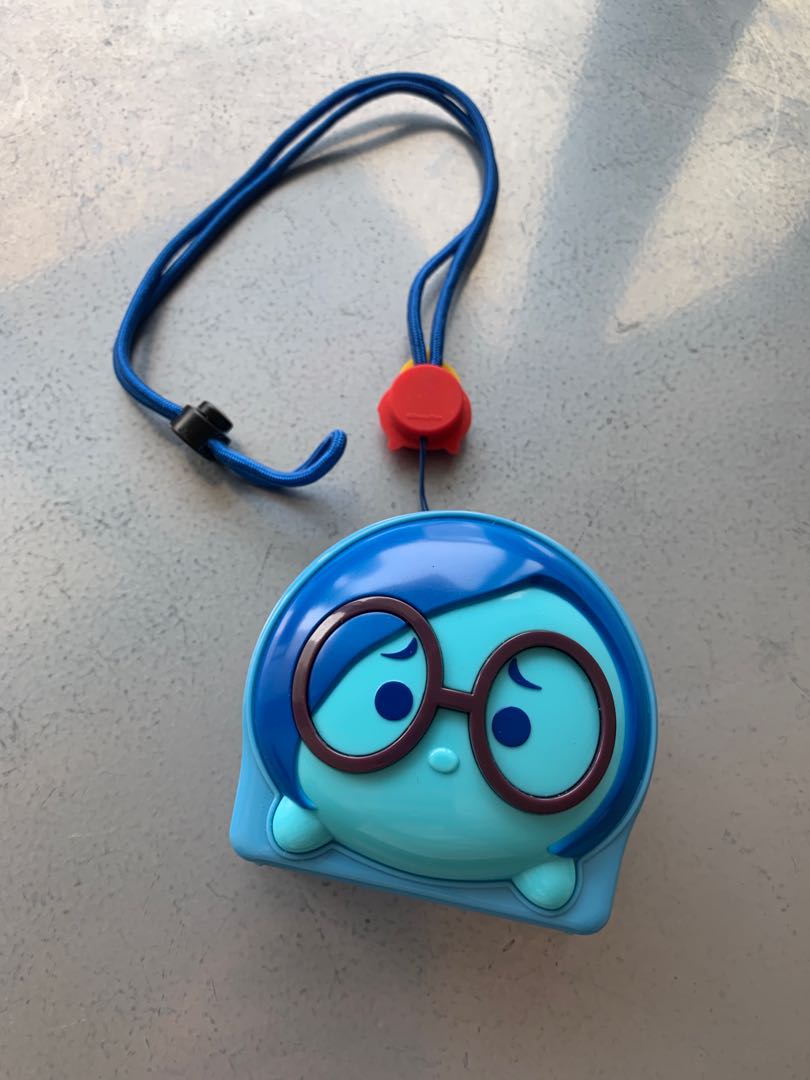 Inside Out 阿愁 Disney /Inside Out /fans /風扇, 興趣及遊戲, 玩具 & 遊戲類 - Carousell