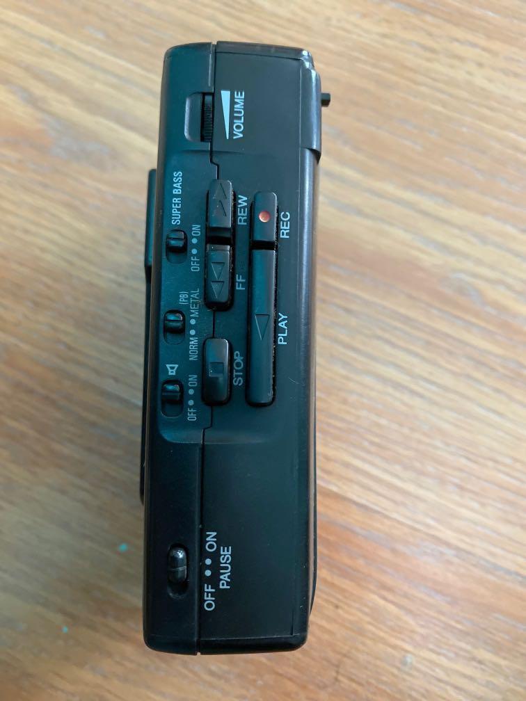 AIWA antique stereo recorder Walkman + Radio (JS145), Audio, Portable ...