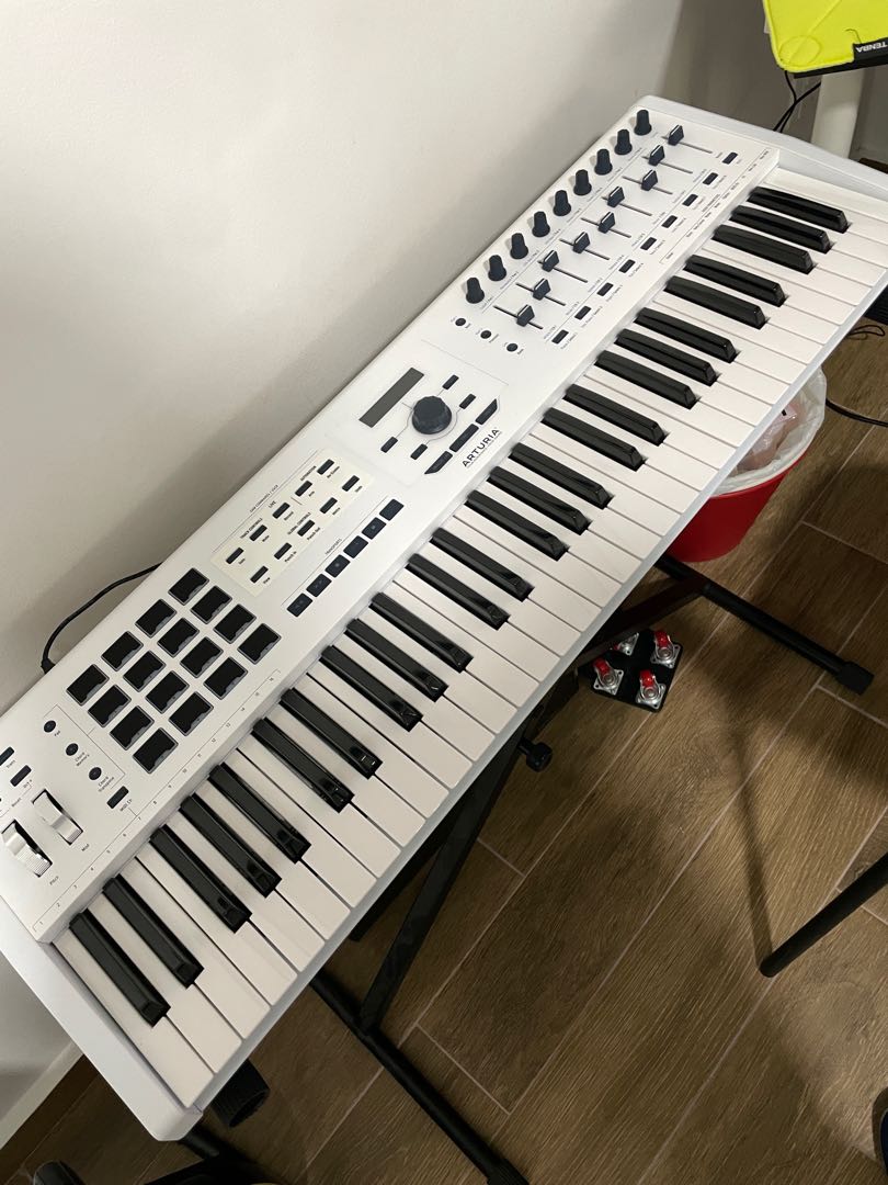Arturia KeyLab 61 MK2, Hobbies & Toys, Music & Media, Musical ...
