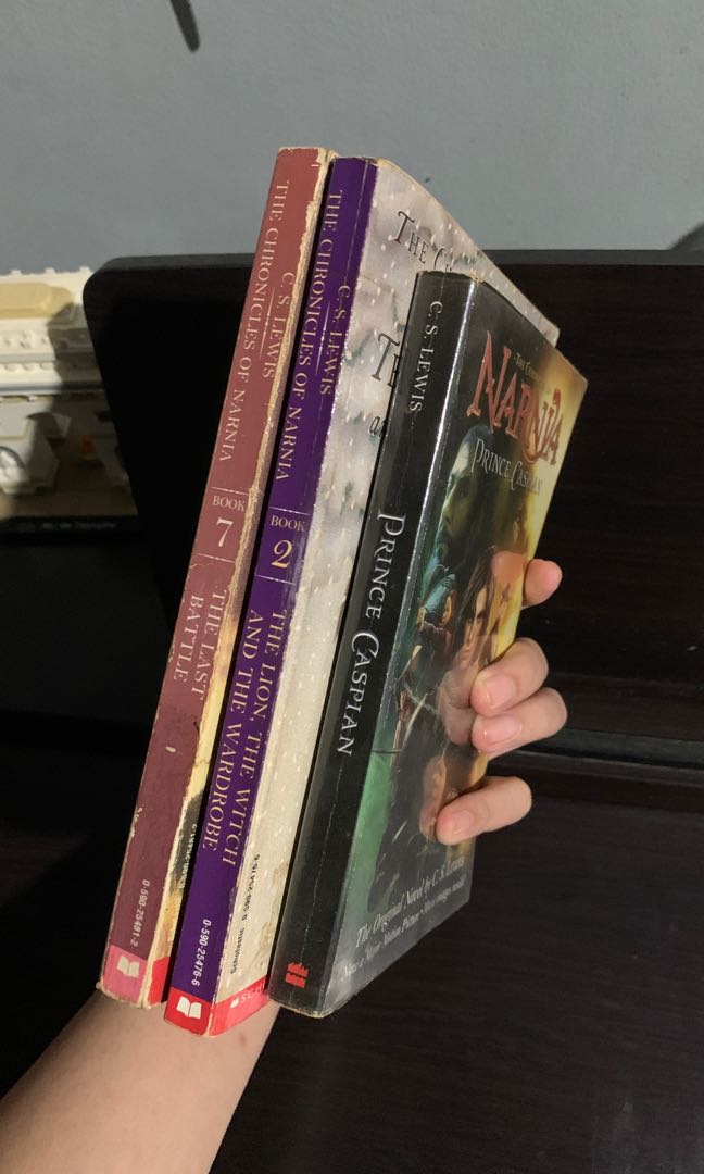 BOOK BUNDLE: Assorted Chronicles of Narnia, Hobbies & Toys, Books ...