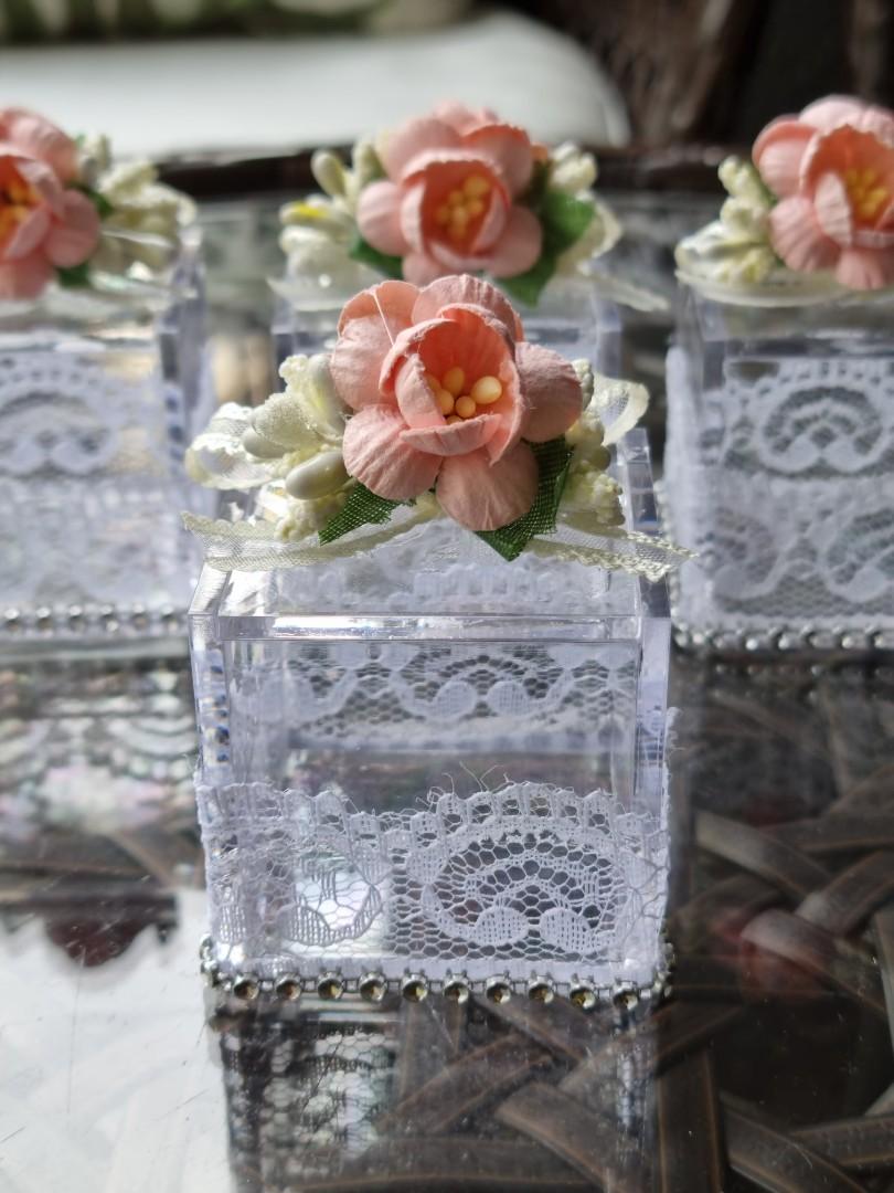 Bunga rampai holder/ bunga rampai, Hobbies & Toys, Stationery & Craft ...