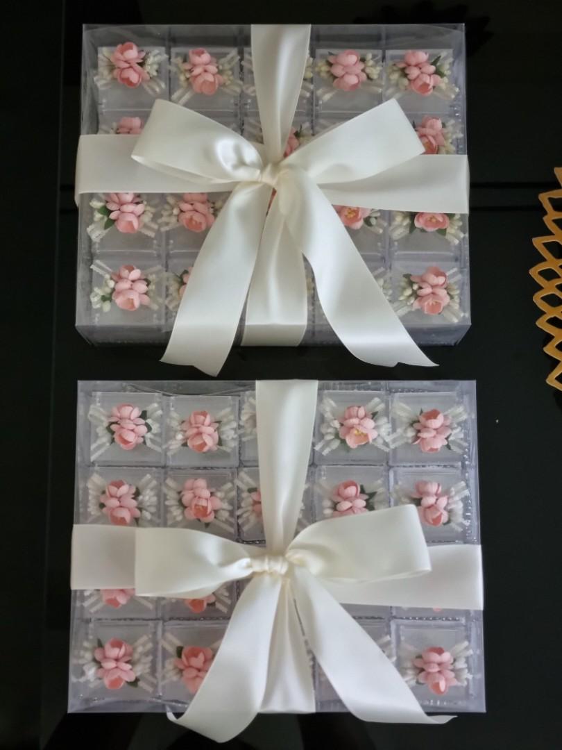 Bunga rampai holder/ bunga rampai, Hobbies & Toys, Stationery & Craft ...