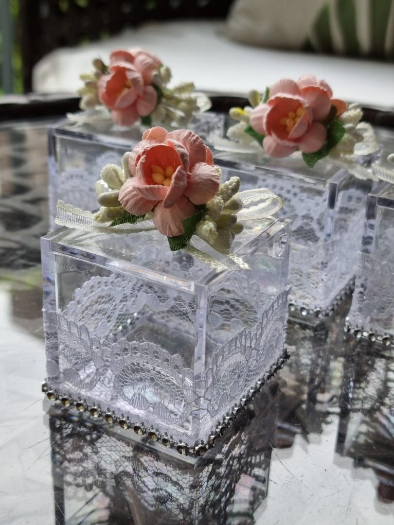 Bunga rampai holder/ bunga rampai, Hobbies & Toys, Stationery & Craft ...