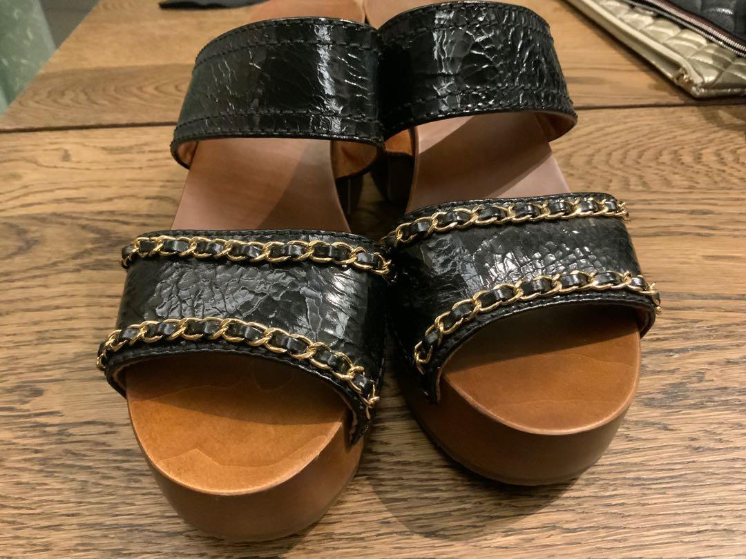 Chanel Clogs, Women's Fashion, Footwear, Sandals on Carousell