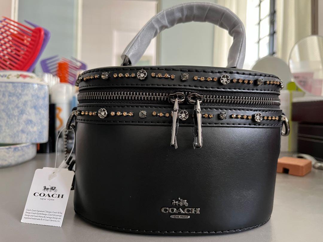 Coach Vanity Bag, Women's Fashion, Bags & Wallets, Purses & Pouches on ...