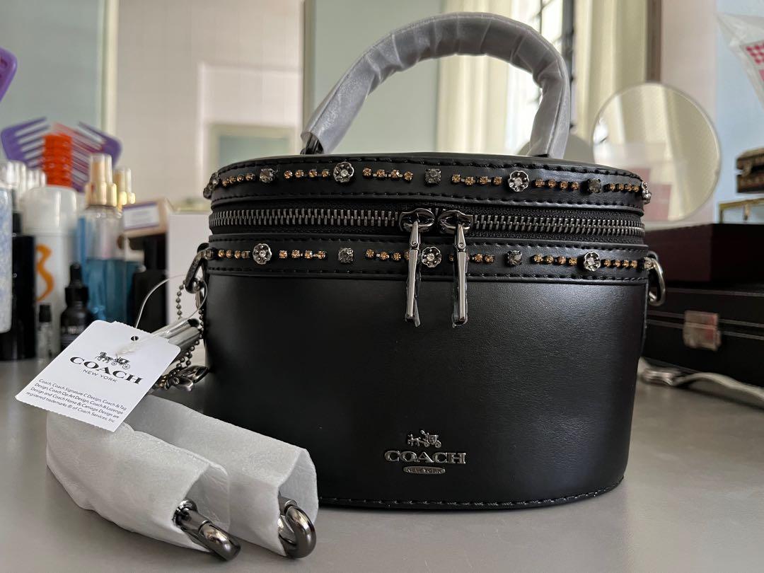 Coach Vanity Bag, Women's Fashion, Bags & Wallets, Purses & Pouches on ...