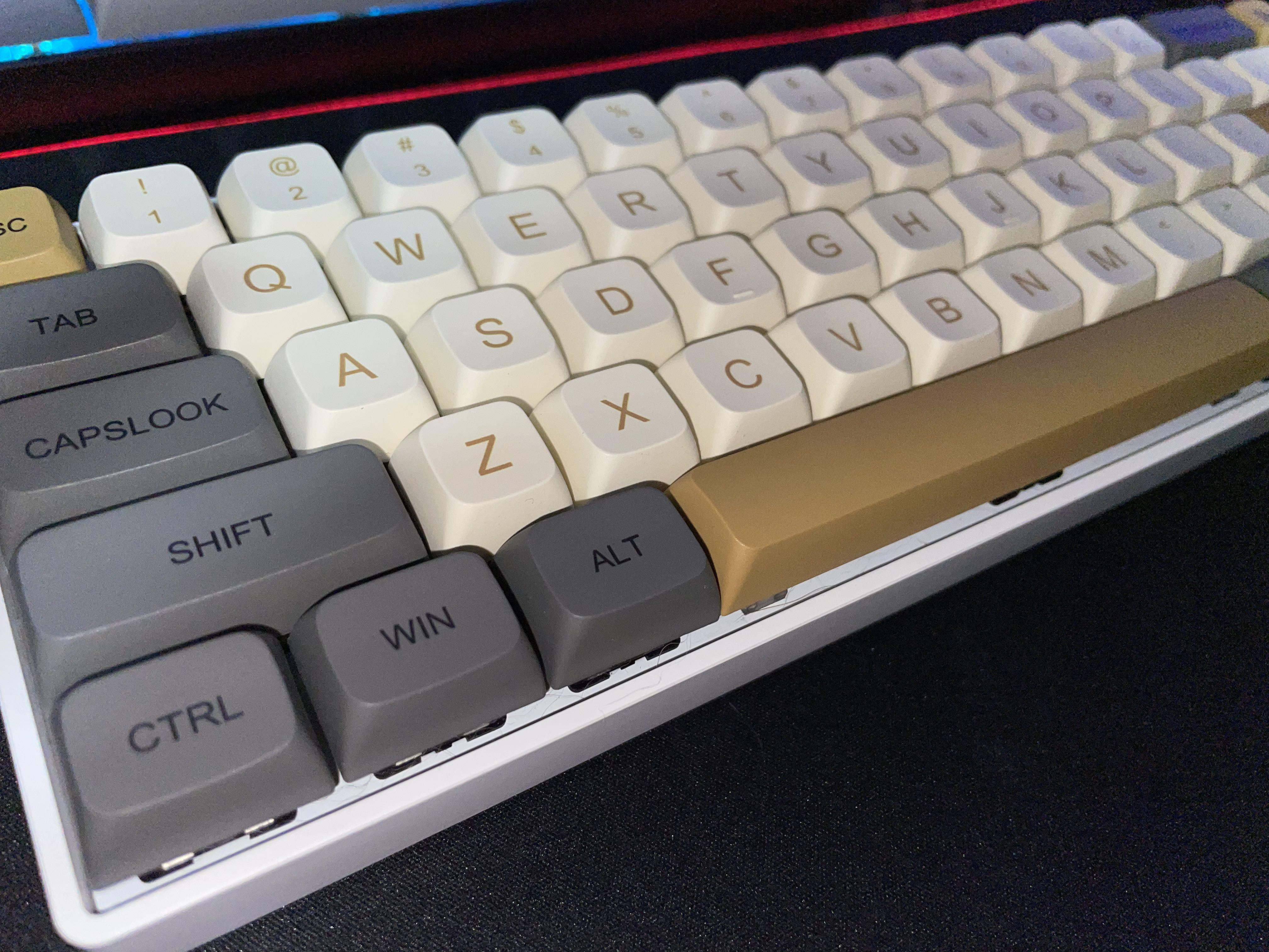 Custom MK68 65% Keyboard (Hotswappable), Computers & Tech, Parts ...