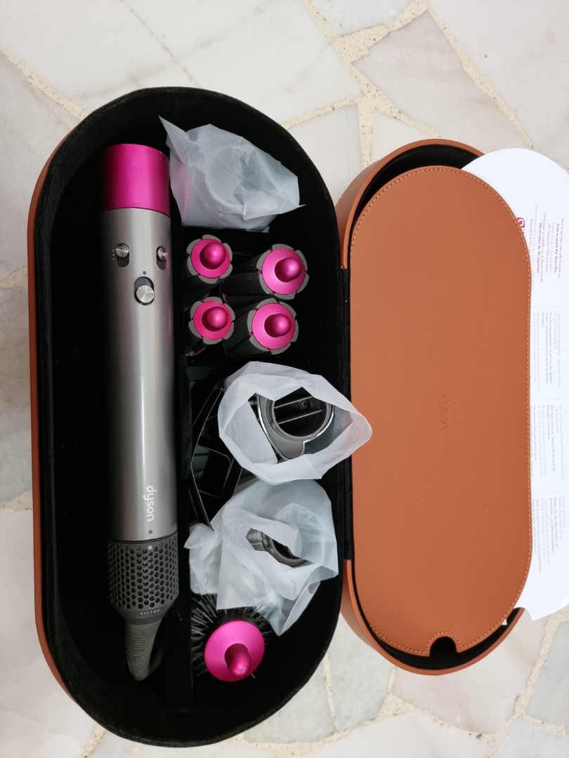 Dyson Airwrap in Fuchsia, Beauty & Personal Care, Hair on Carousell