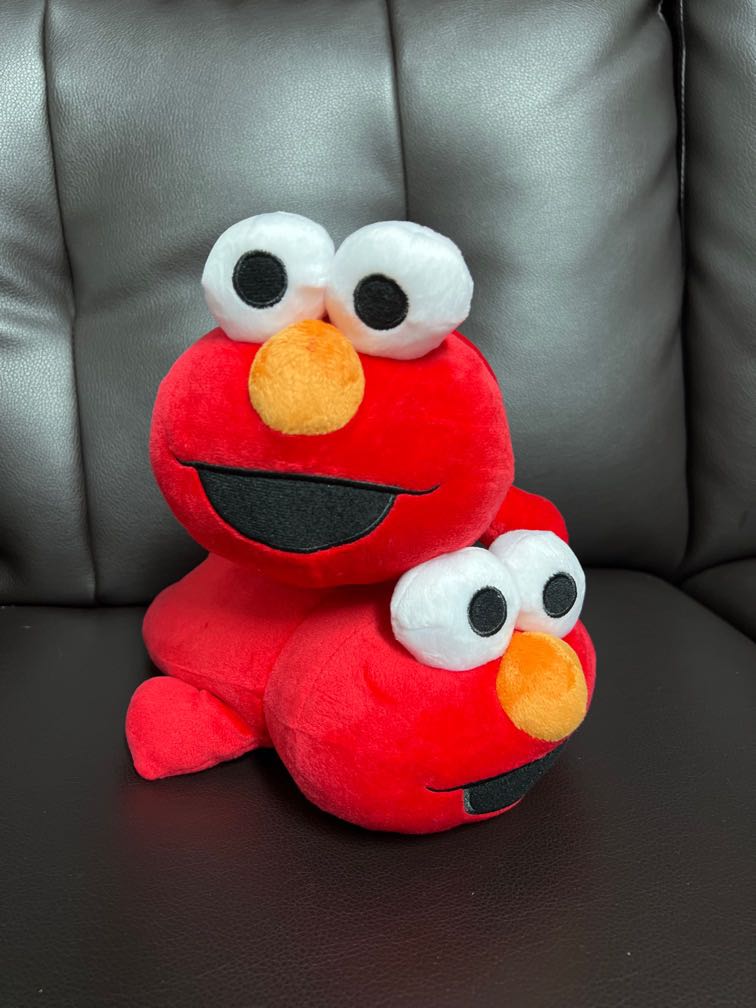 Flat Elmo Plushie, Hobbies & Toys, Toys & Games on Carousell