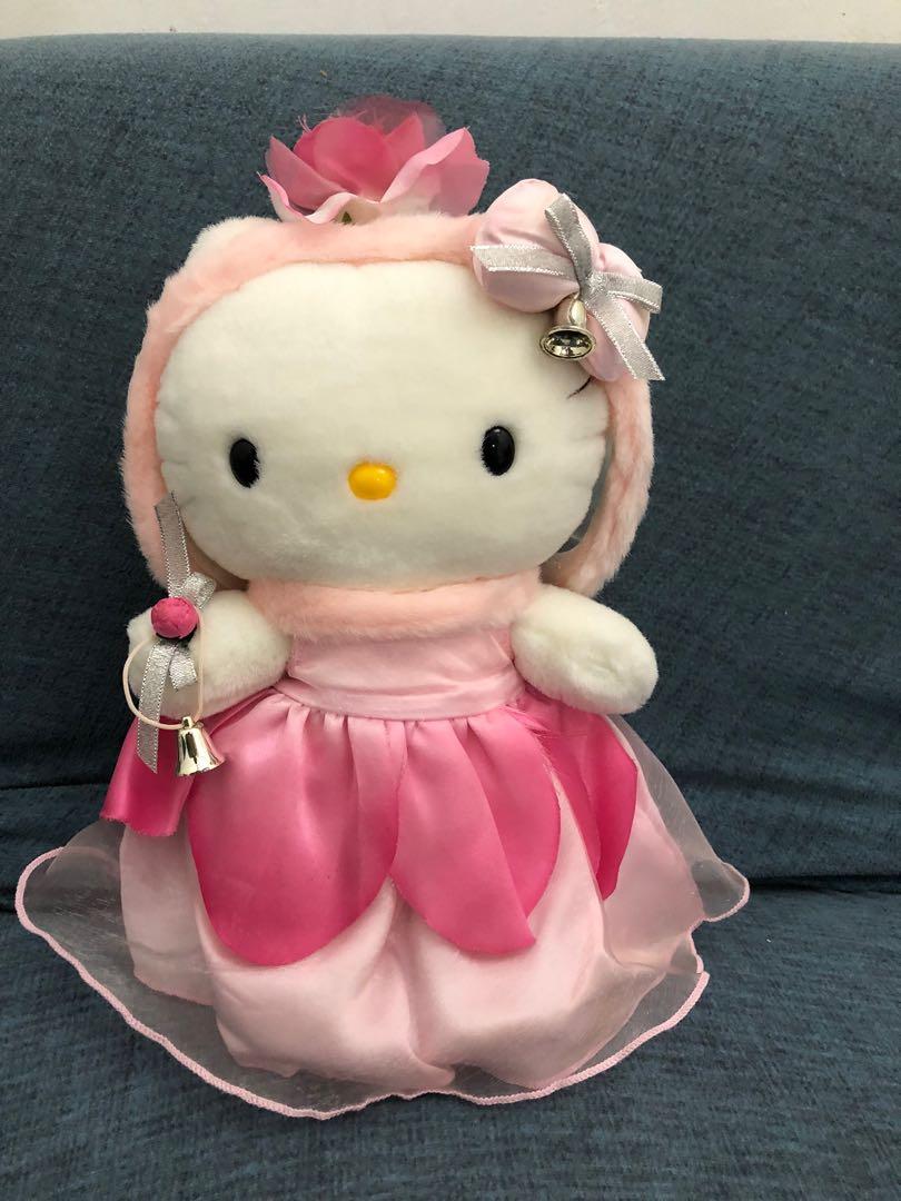 Hello kitty rare plush, Hobbies & Toys, Toys & Games on Carousell