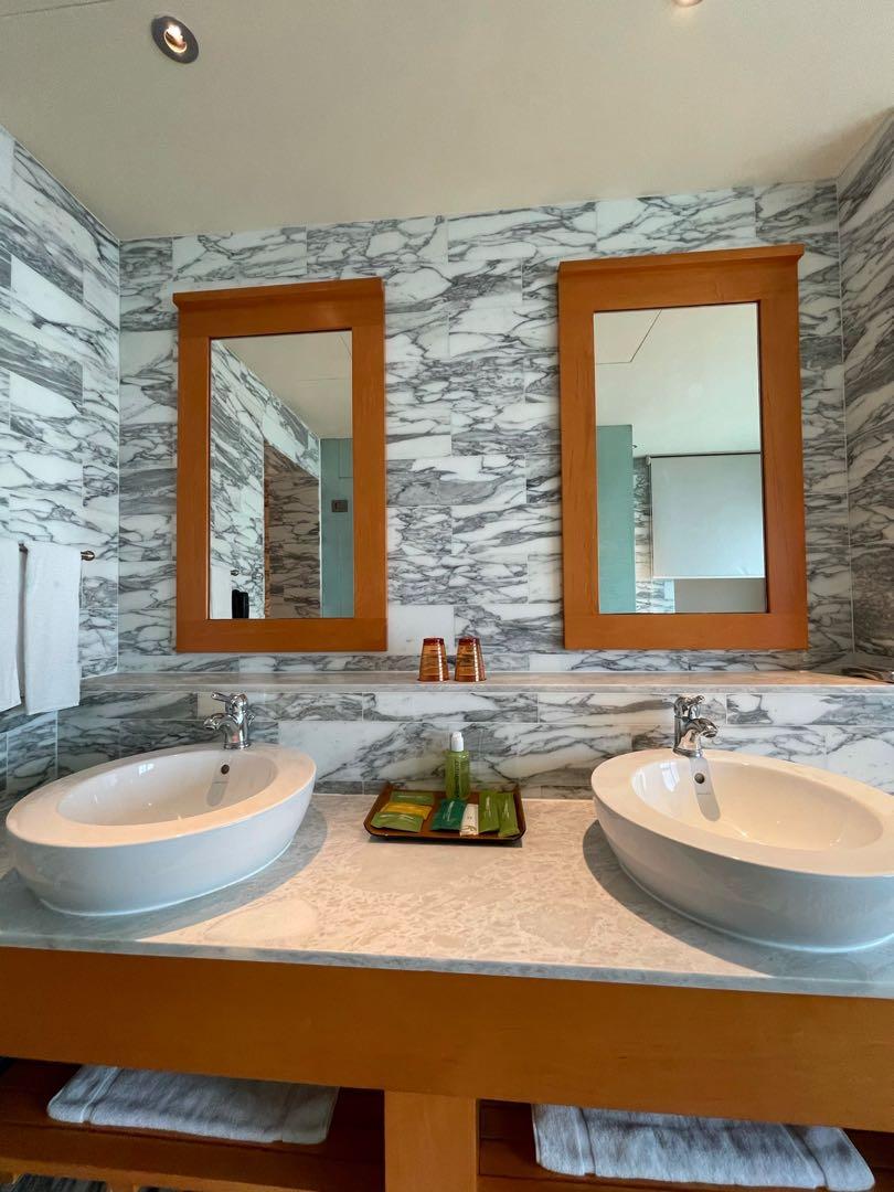 Hotel Michael (RWS)-Resort world Sentosa (MBS) Marina Bay Sands hotel ...